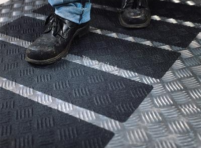 3M™ Safety Walk Sheet | Aircraft Spruce Australia